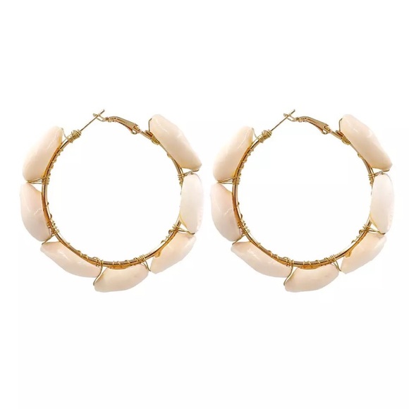 Zara | Jewelry | Zara Shell Hoops | Poshmark